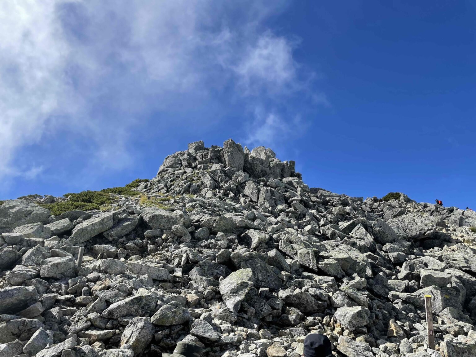北アルプス立山登山part4「TJARの応援のため立山三山登頂 雄山～大汝山～富士の折立」 | 株式会社榊原商店～福山市神辺～LPガス・太陽光発電・下水工事～
